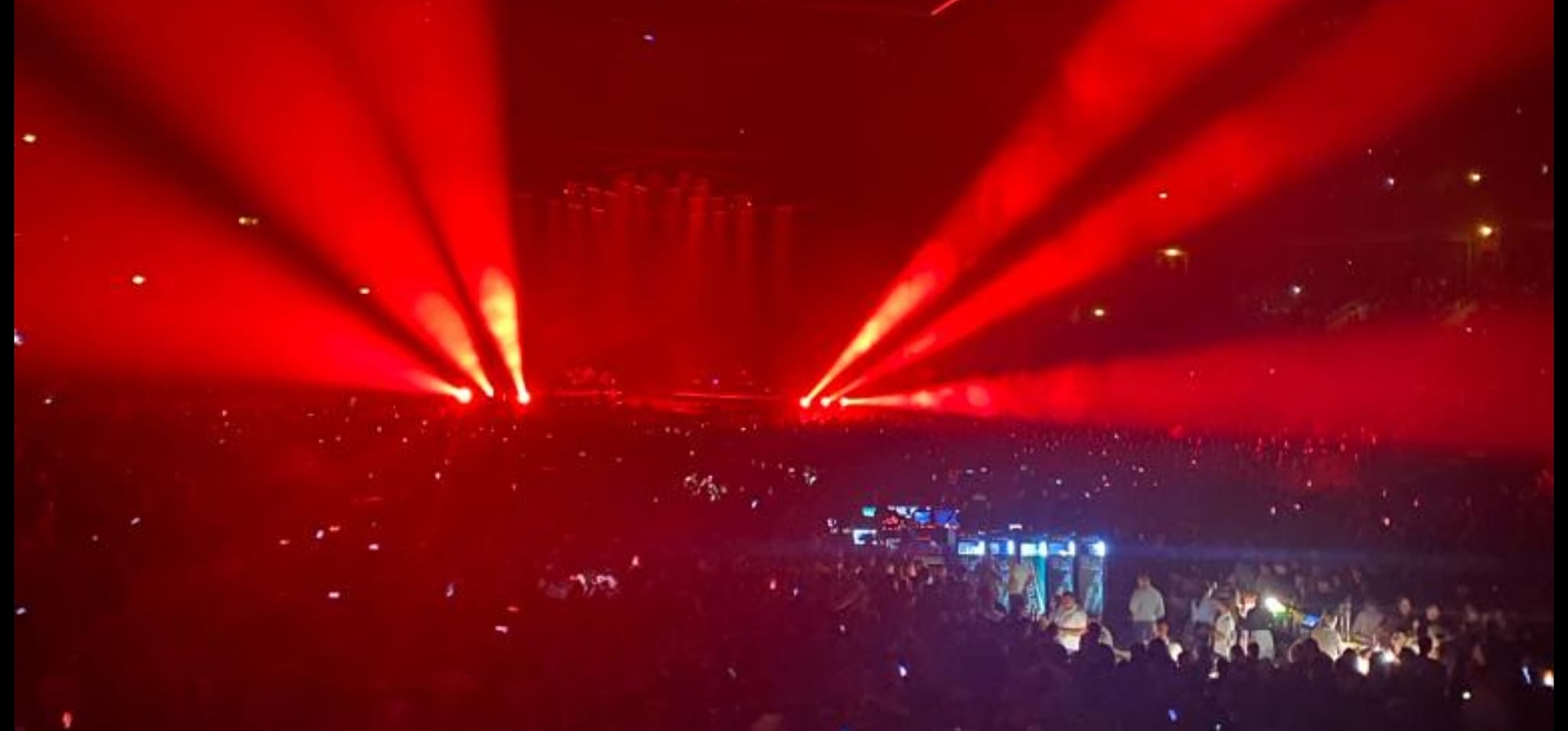 VIDEO Dino Merlin održao četvrti koncert u Areni Zagreb - Borak.TV